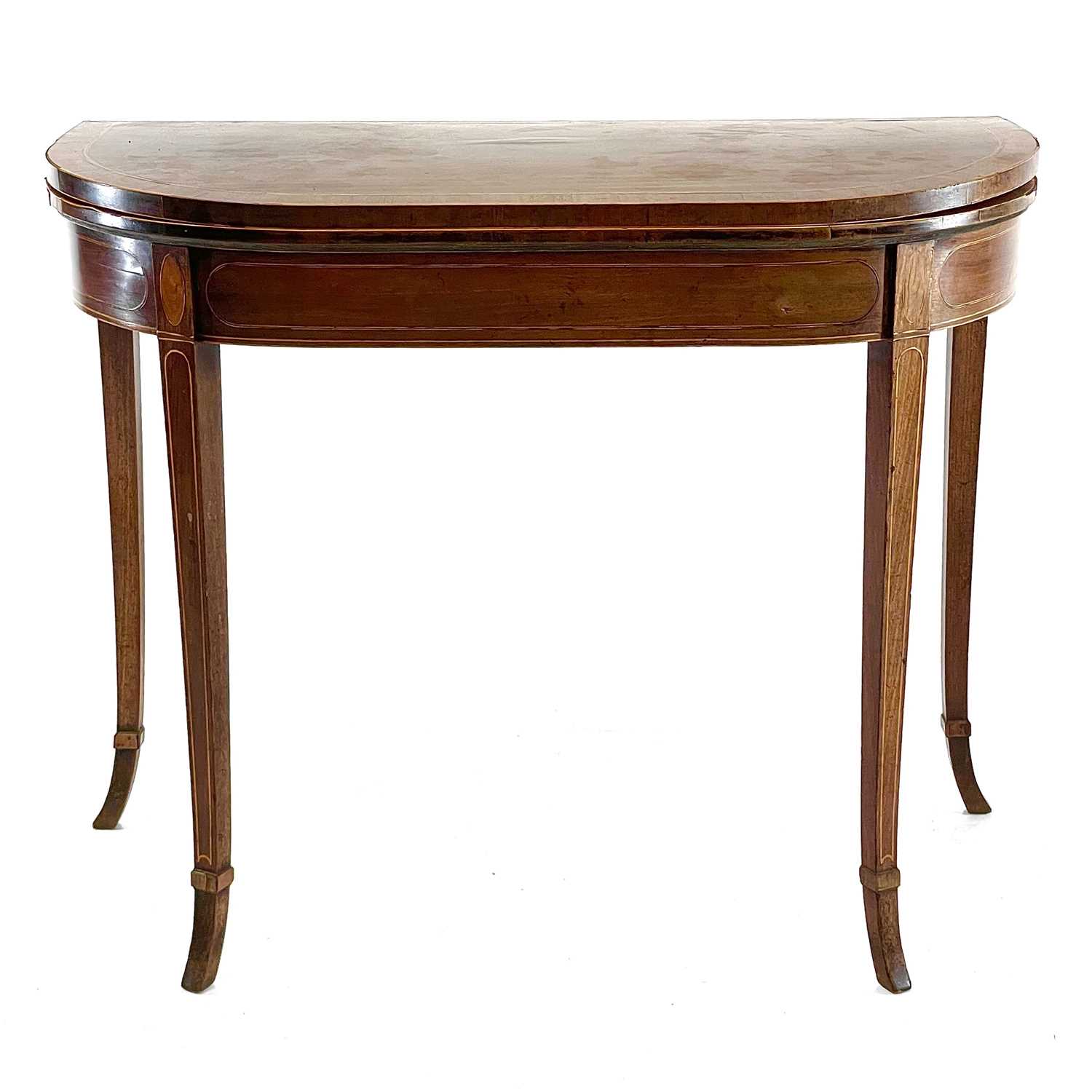 Lot 1818 - A George III mahogany and rosewood banded