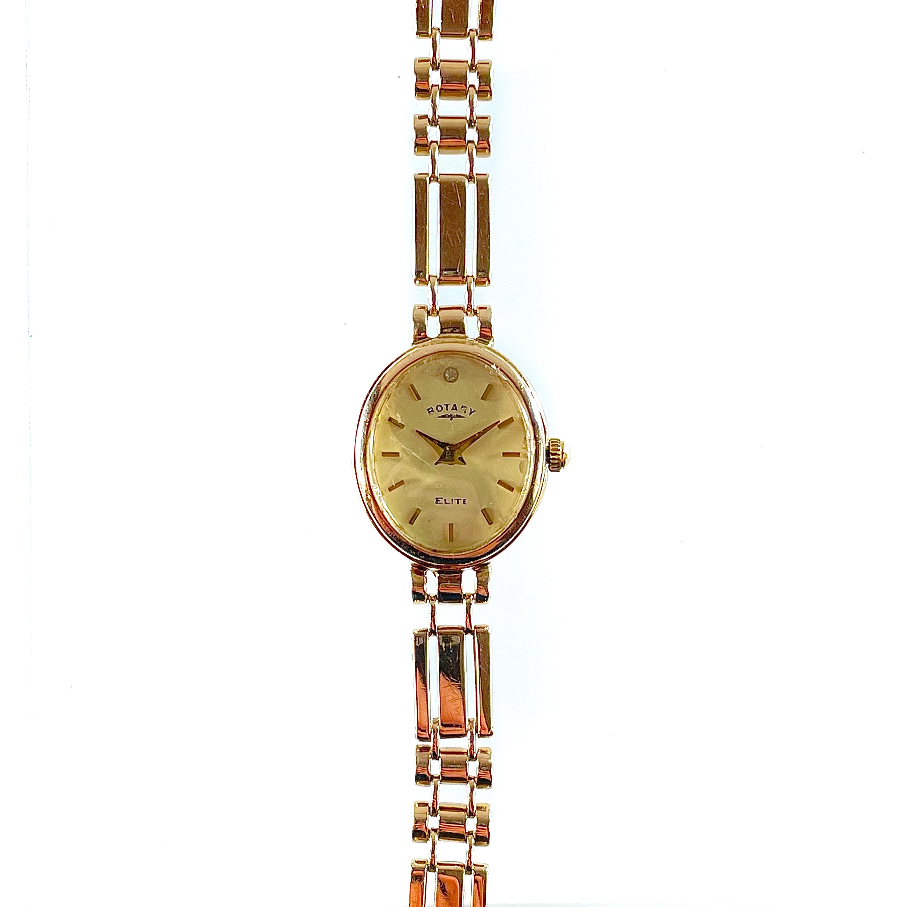 Lot 508 - A Rotary Elite modern 9ct gold quartz ladies