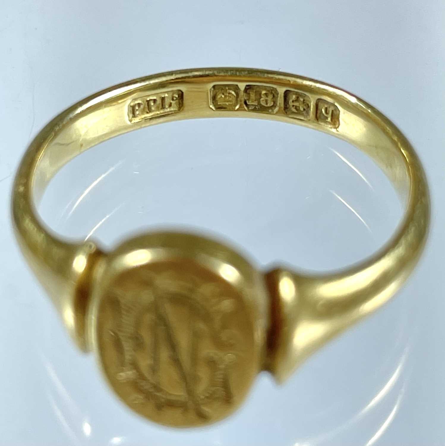 Lot 242 - An early 20th century 18ct gold ladies