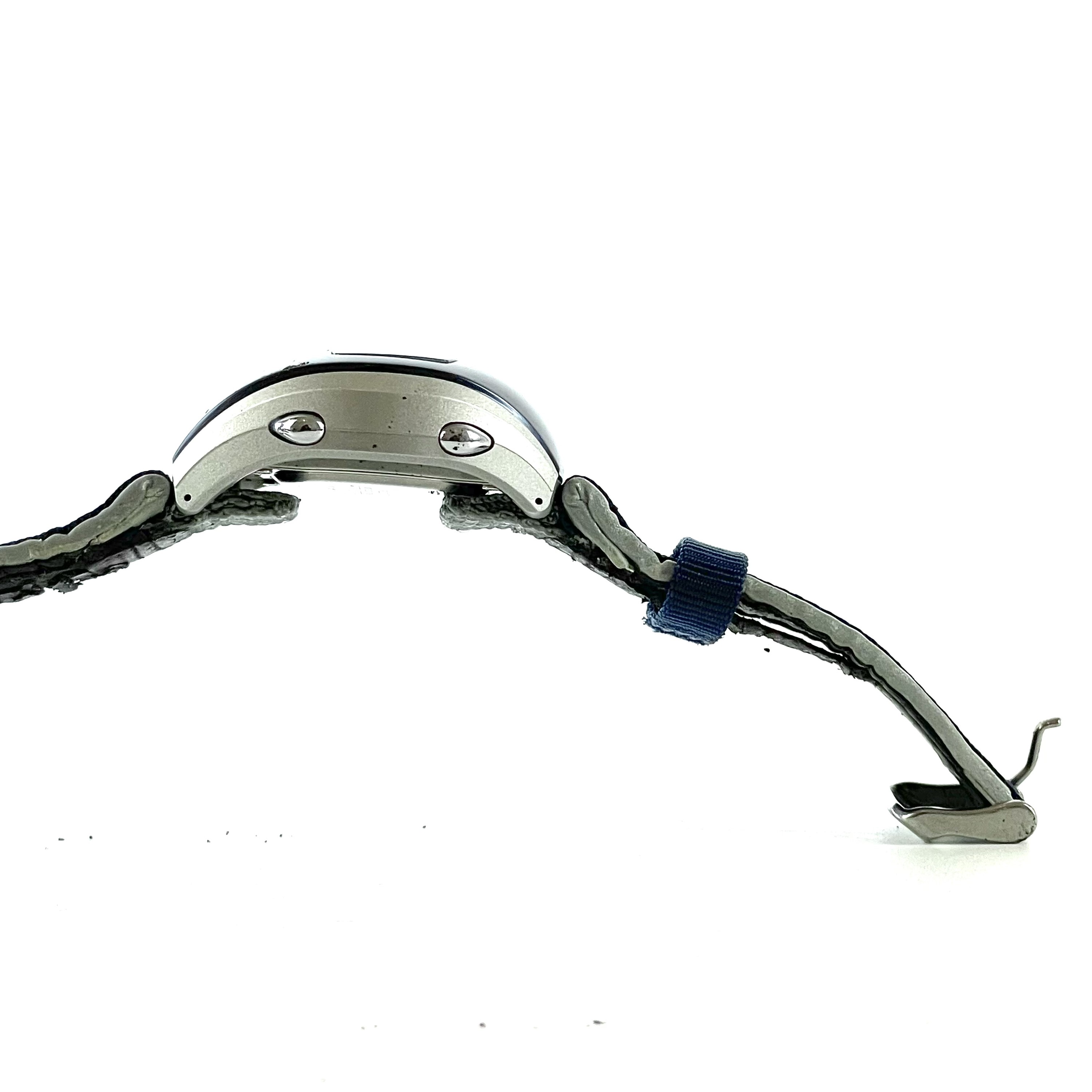 Lot 80 - A Pulsar Spoon W671-4100 digital quartz