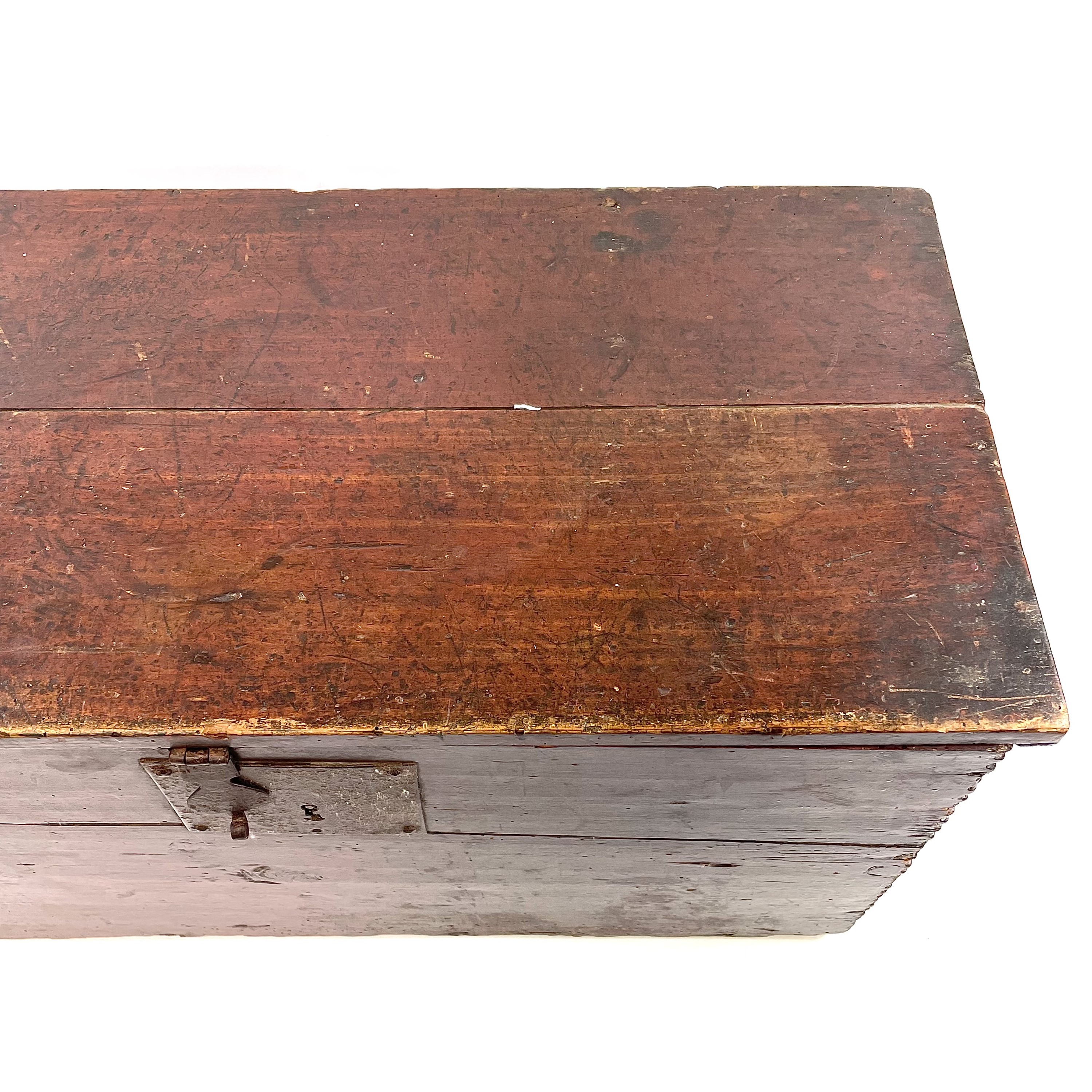 Lot 190 - A late Georgian stained pine box.