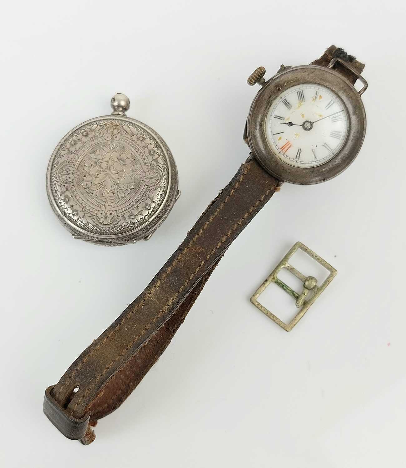 Lot 70 - An early 20th century .800 silver wire lug