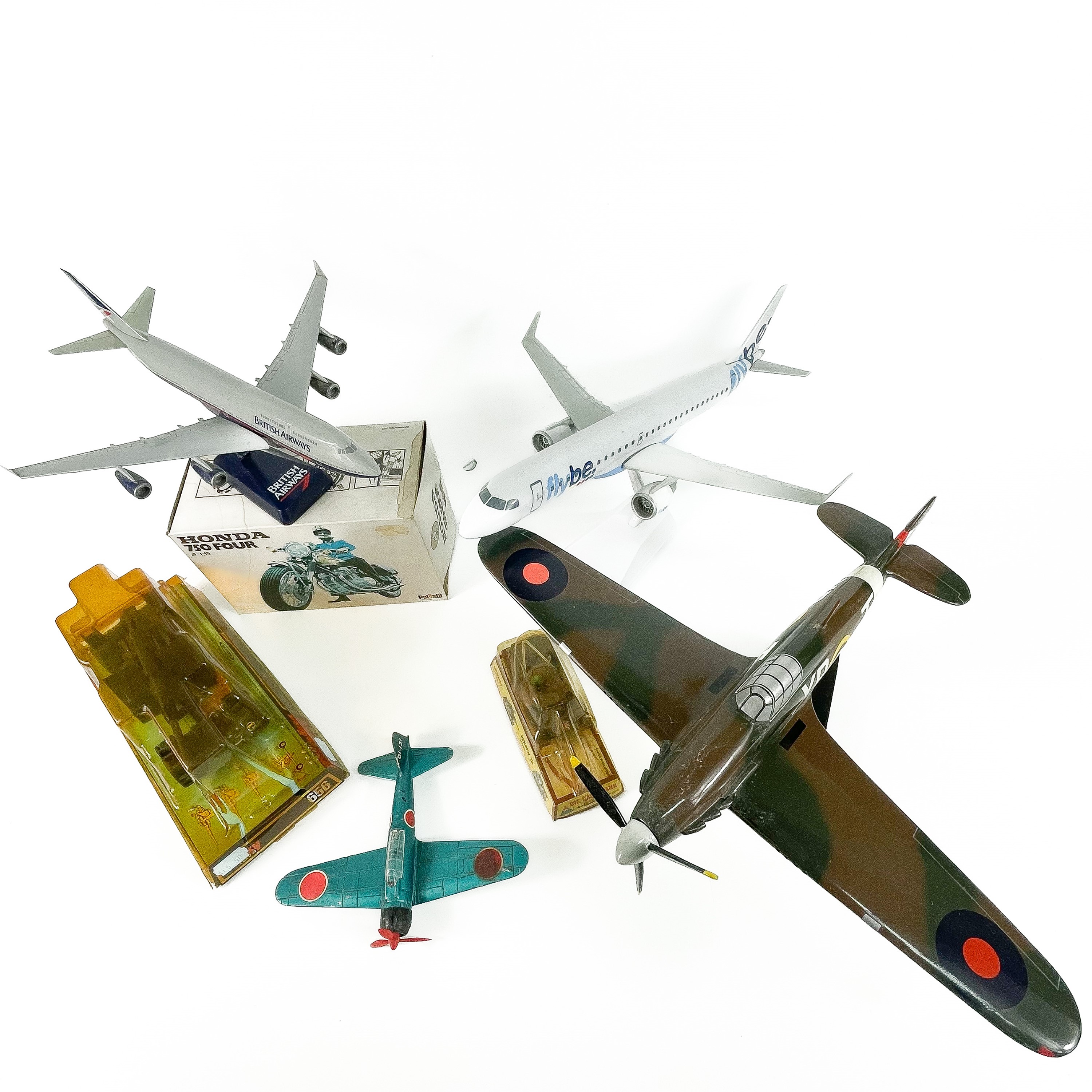 Lot 777 - Dinky Diecast 8mm Gun, Aircraft & Motorbike