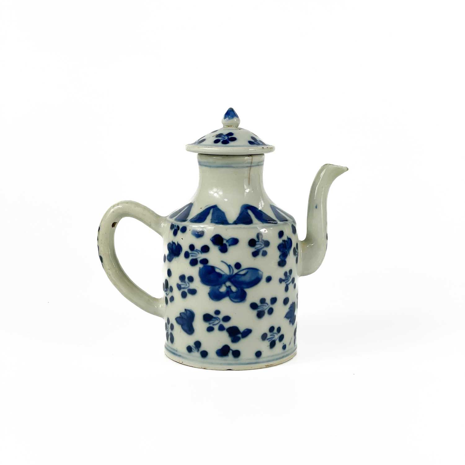 Lot 265 - A Chinese blue and white porcelain wine jug,