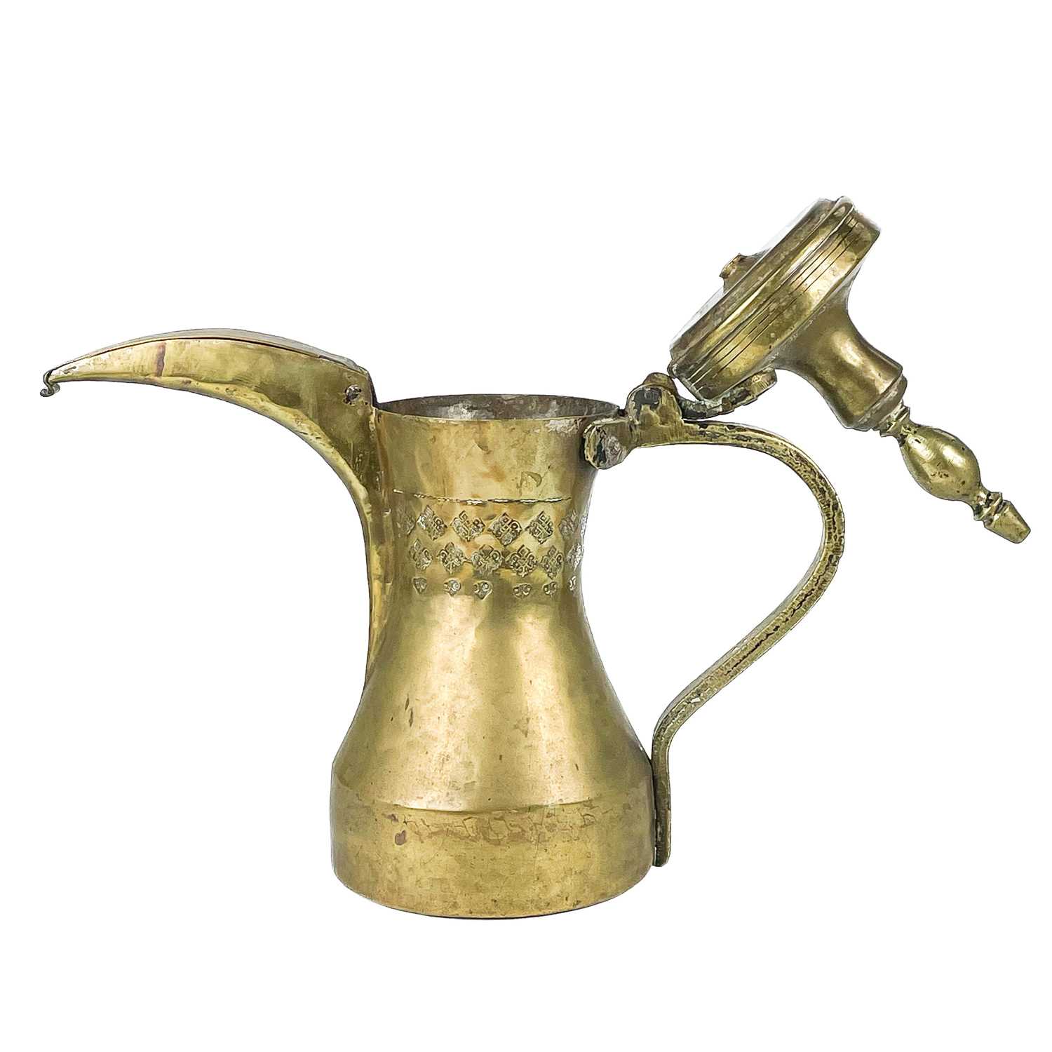 Lot 30 - A large Saudi Arabian brass dallah pot, 19th