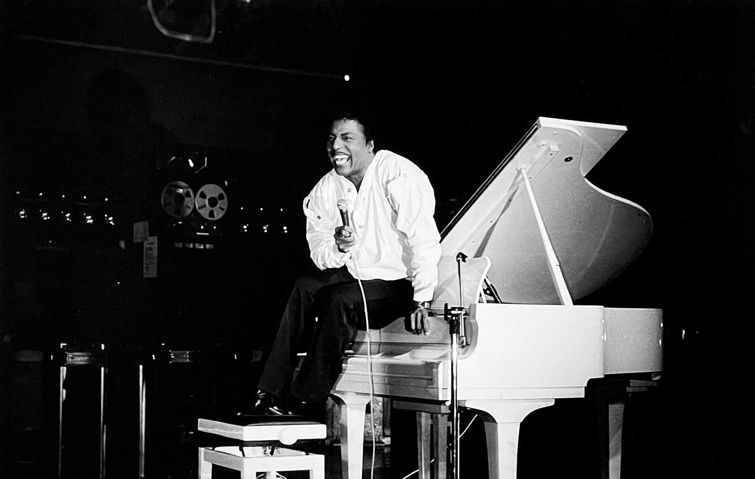 Lot 230 - Neil MACKENZIE MATTHEWS (1957), Little