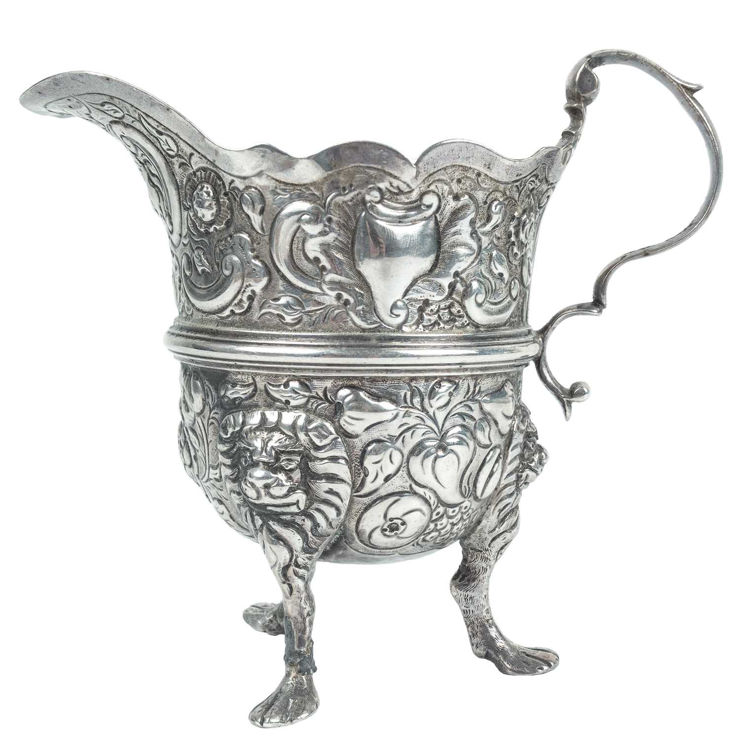 Lot 221 - An mid-18th century Georgian Irish silver