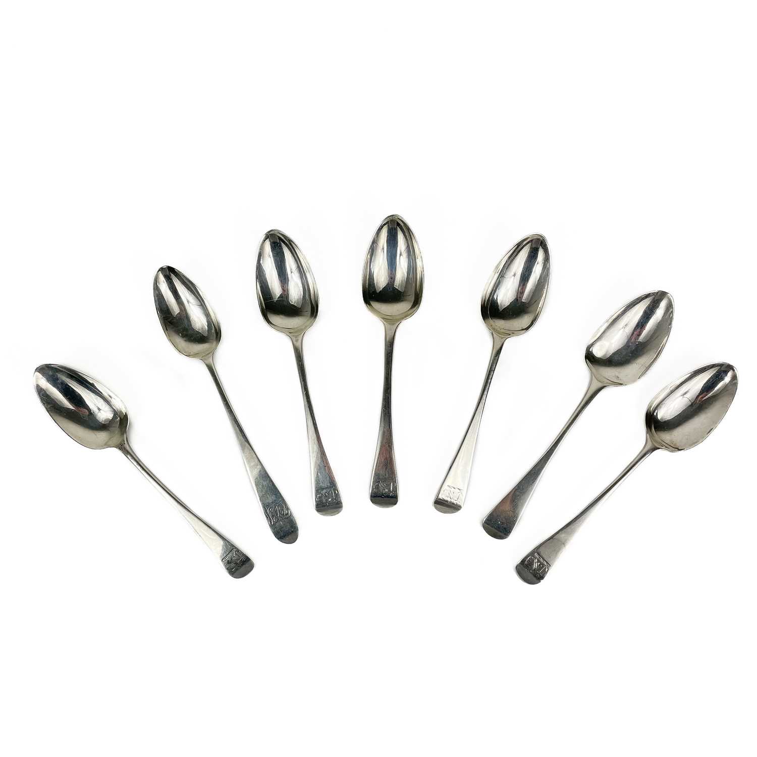 Lot 373 - A harlequin set of seven silver dessert