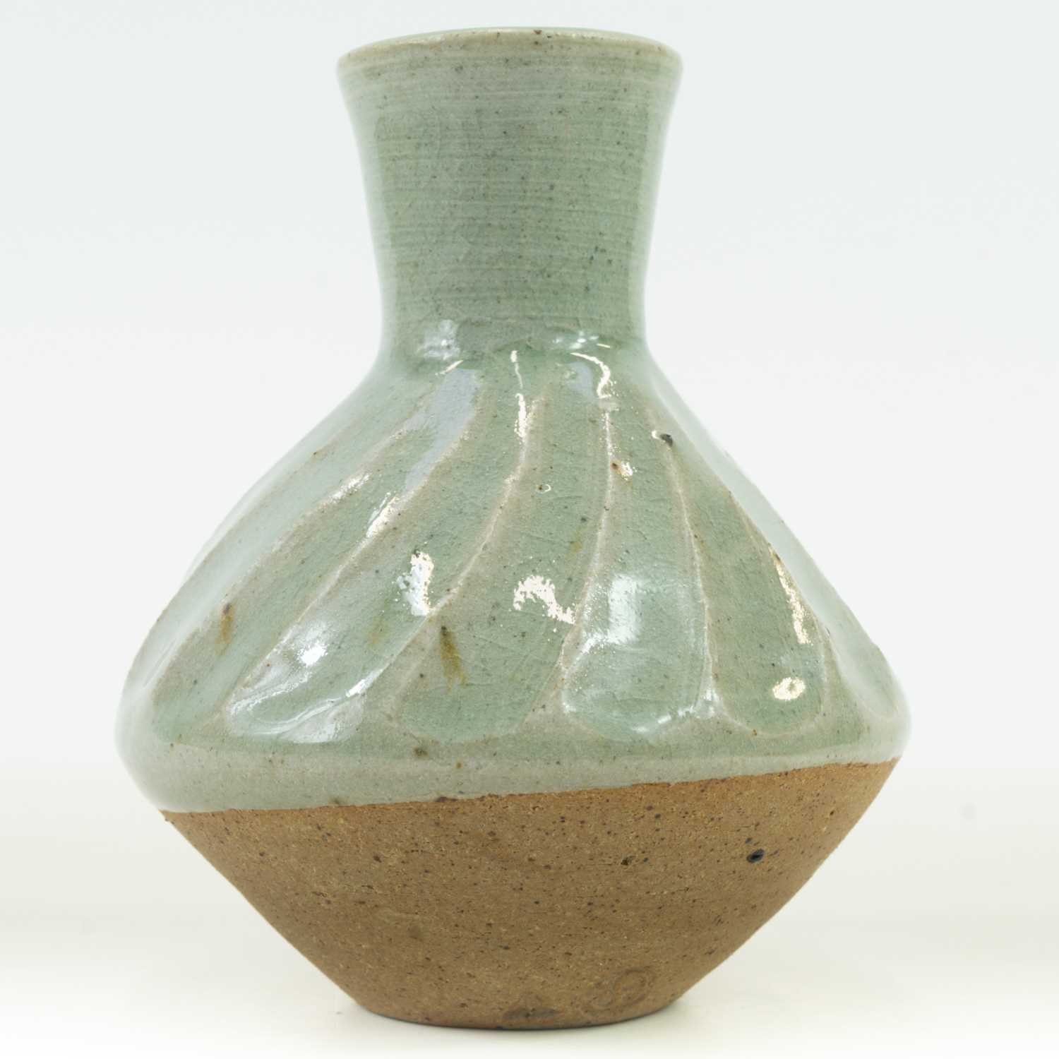 Lot 500 - Janet LEACH (1918-1997)