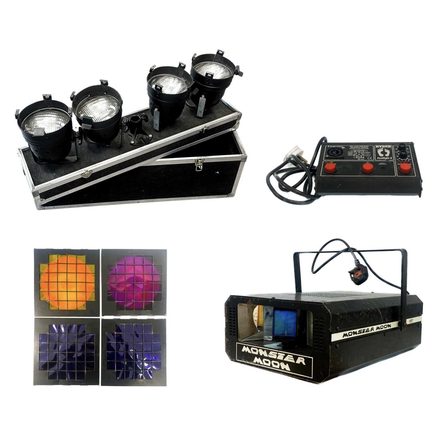 Lot 300 - Stage lighting.