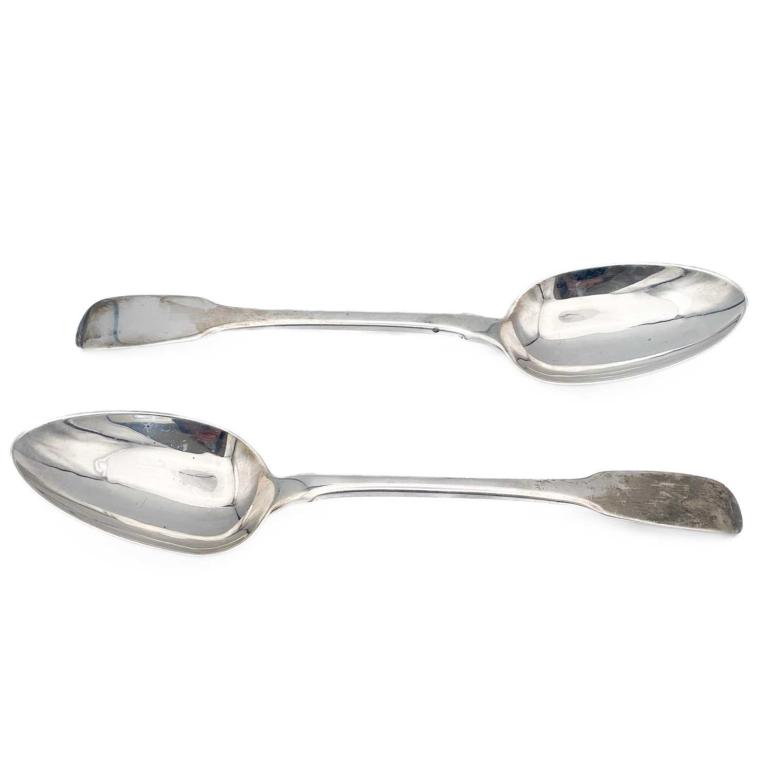 Lot 365 - A pair of George III silver fiddle pattern