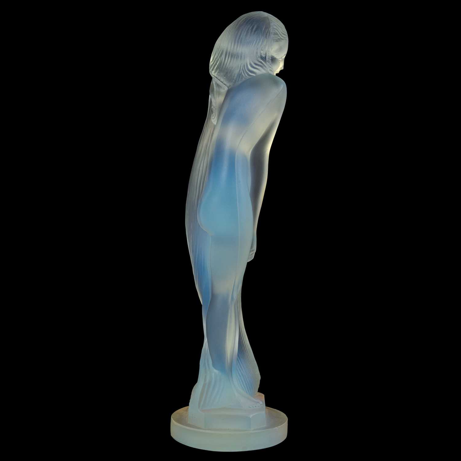 Lot 463 - Lucille Sevin for Etling of Paris An Art