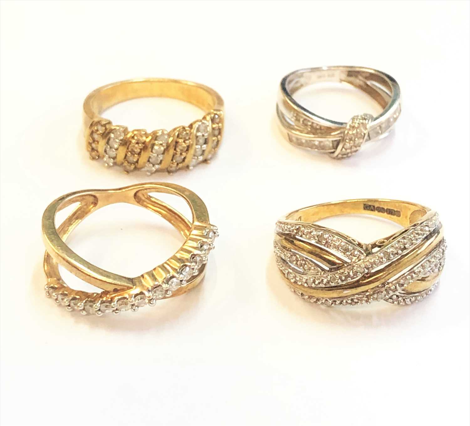 Lot 2803 - Four diamond rings