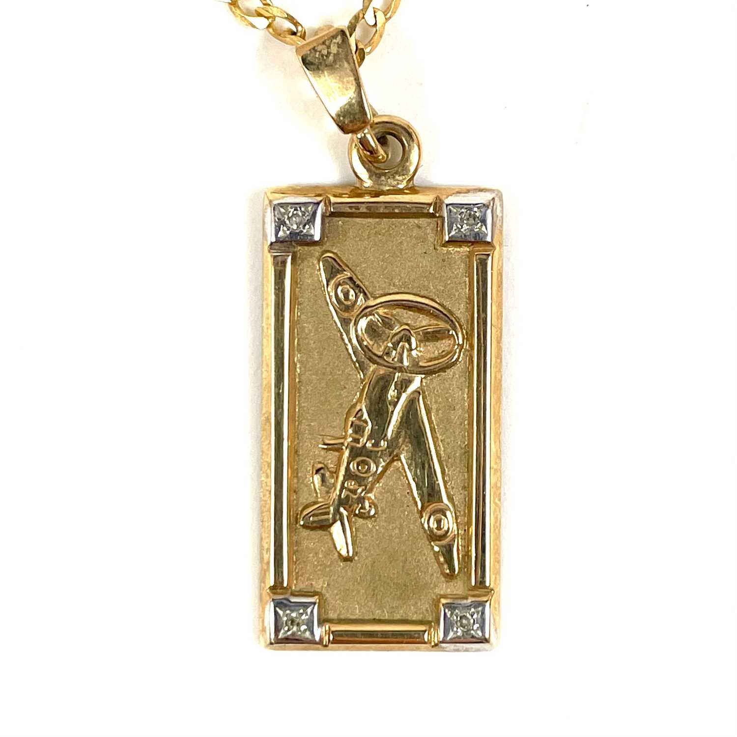 Lot 235 - Spitfire Ingot in 9ct gold with four